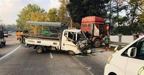 မင်္ဂလာဒုံတွင် ကား ၂ စီးတိုက်မိပြီး လူ ၃၂ ဦးဒဏ်ရာရ