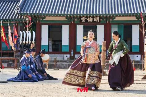 First Impression Under The Queens Umbrella Dramas With A Side Of Kimchi