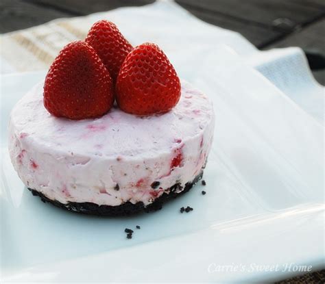 오븐없이 만드는 딸기크림치즈케이크
