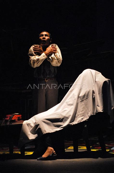 Teater Koma Kenapa Leonardo Antara Foto