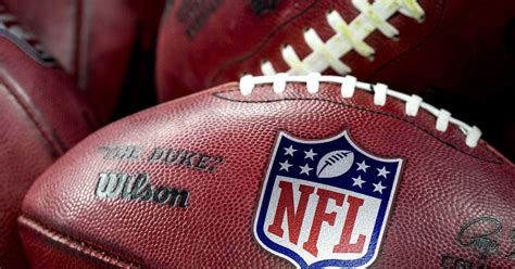 Nfl Week 15 Expert Pickspredictions Moneyline Spread Overunder