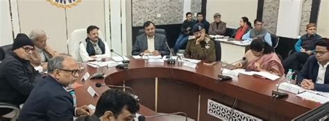 डिप्टी सीएम राजेंद्र शुक्ल ने ली रेल लाइन कार्यों की समीक्षा बैठक