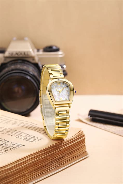 Giordano Elegant Analog Watch For Women Textured Teardrop Dial