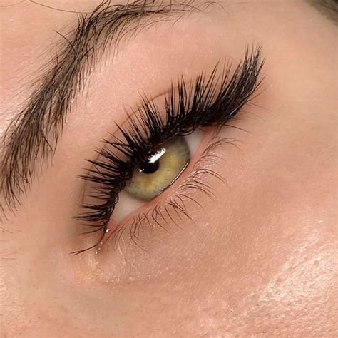 Лисий взгляд Ресницы Длинные густые ресницы Ресницы растут