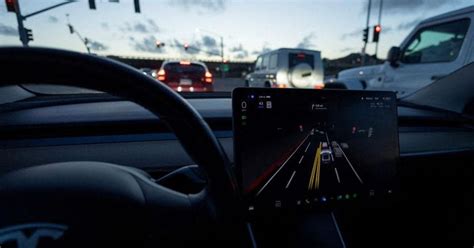 Tesla Ex Dipendenti Rivelano Video E Immagini Dei Clienti Diffusi