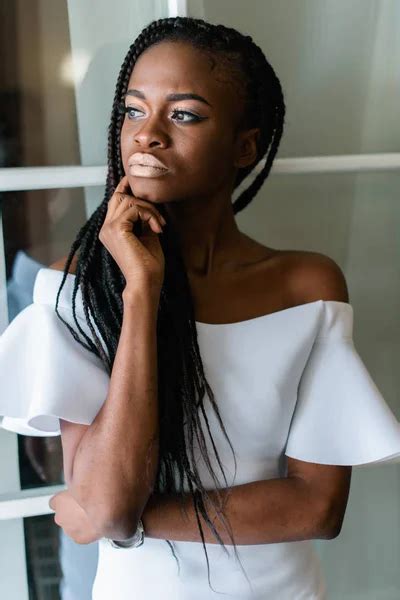 Pernas Abertas Nuas Fotografias Pernas Abertas Nuas Imagens Royalty Free Depositphotos