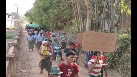 Dvb မင်းလှတွင် စစ်ကောင်စီခန့် အုပ်ချုပ်ရေးမှူးအသစ်များကို ပြည်သူက ဆန္ဒပြကန့်ကွက်