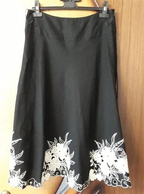 Нарядная льняная юбка с вышивкой — цена 380 грн в каталоге Миди юбки Купить женские вещи по