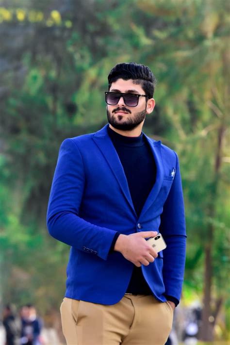 صوري شاب جامعي