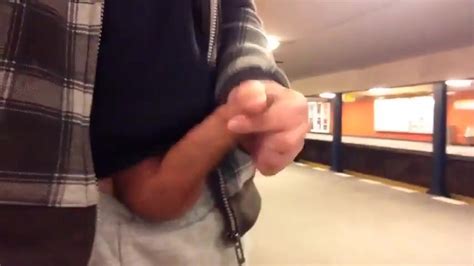 Public Subway Jerkoff ThisVid
