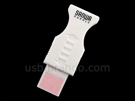 Clean Your USB Port Gadgetsin