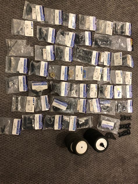Associated Wd Buggy ARTR ENORMOUS PARTS LOT INCLUDED B Sell Trade For Mudboss R C Tech Forums