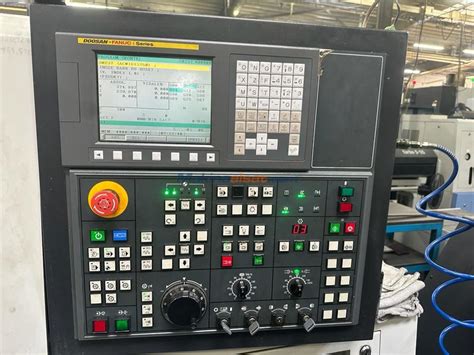 Satılık ikinci el CNC Lathe DOOSAN LYNX 220 LSA CNC Torna makinesi