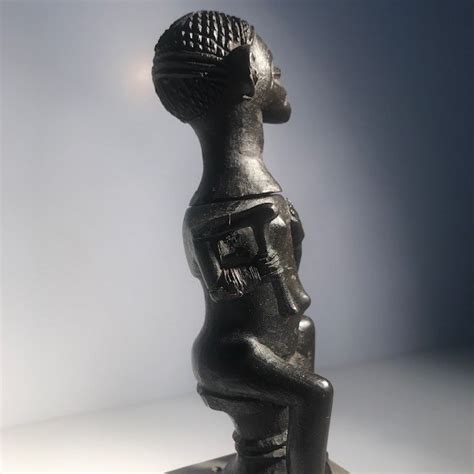 Proantic Tchokwé Receptacle