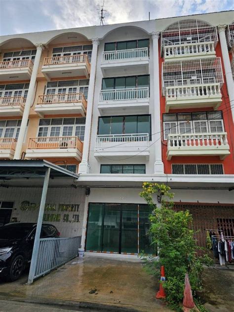 ขาย ด่วน อาคารพาณิชย์ 4 5 ชั้น 21 3 ตรว ซอยลาดพร้าว 106 รีโนเวทใหม่ ใกล้ Bts สถานีลาดพร้าว 83