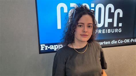 Frapp Beim Sex Mit Socken Fühlt Sich Bündner Sängerin Anikk Leicht