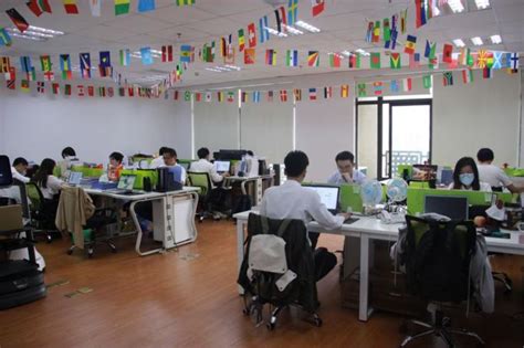 6 Axis Hans E3 Cobot With Robot Arm Controller Cnc Robotic Arm And 3 Finger Gripper