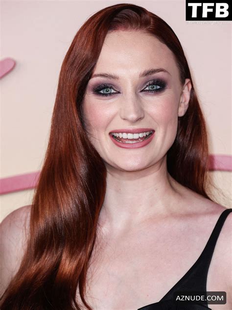 Sophie Turner Sexy Seen Flaunting Her Stunning Figure Wearing A Louis Vuitton Dress At The