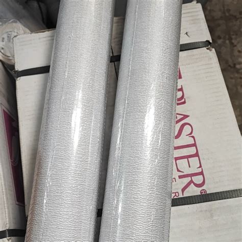 خرید و قیمت کاغذ دیواری طوسی کمرنگ ایرانی ساده طوسی‌کمرنگ رنگ خنثی از غرفه کاغذ دیواری دکودنیا