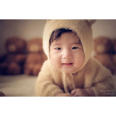 성장앨범·만삭사진·돌사진·주니어사진 네잎클로버스튜디오 인기만점 테디베어 컨셉 귀여운 곰돌이 친구🧸와 함께 예쁜 사진 촬영하세요😎 지금 예약하시면 곰돌곰돌 Ai 영상도