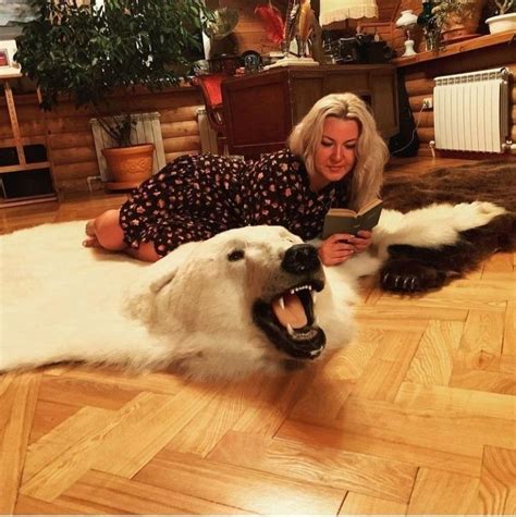 Pin Van Top Design Op Bearrug