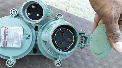 16A Blue FLP WP Switch Socket Plug Socket 3 Pin 230v At Rs 3750 In Ahmedabad