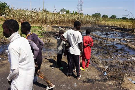 Casi 150 Muertos En Nigeria Por La Explosión De Un Camión Cisterna De