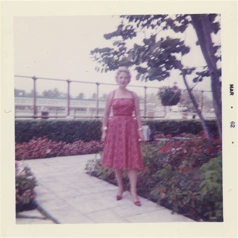 40 Candid Polaroid Snaps Of Women From The 1960s ~ Vintage Everyday