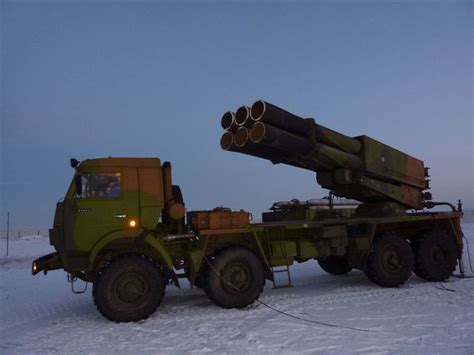 Стрельбовые испытания опытного образца боевой машины 9А52 4 РСЗО Смерч Ракетная техника