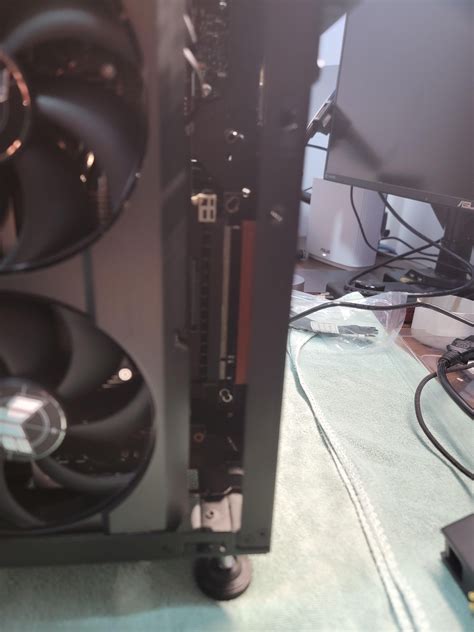 Asus Tuf 4090 Barely Fits In Meshlicious R Sffpc