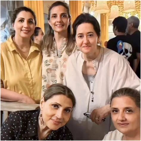 سانی دئول بازیگر معروف هندی و همسرش از گذشته تا به حال