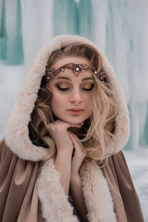 Диадема «Листья — Прокат костюмов Darya Di