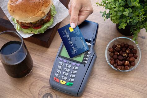 Payment Gateway Vs Payment Processor Key Differences Explained Avps