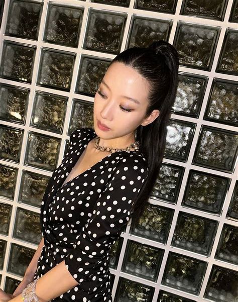 요즘 여친짤 대세로 떠오른 문가영 일상 스타일링 헤어핏