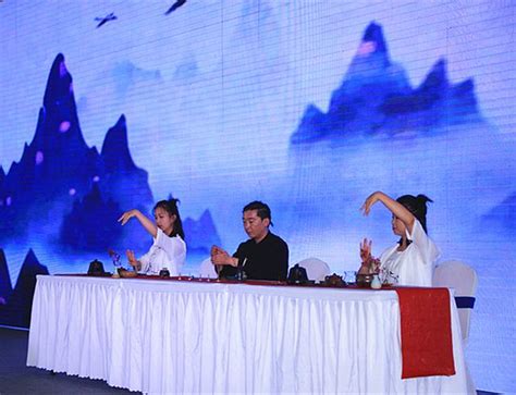來看2021中國茶博會第3屆少數民族風情鬥茶大賽金獎花落誰家 每日頭條