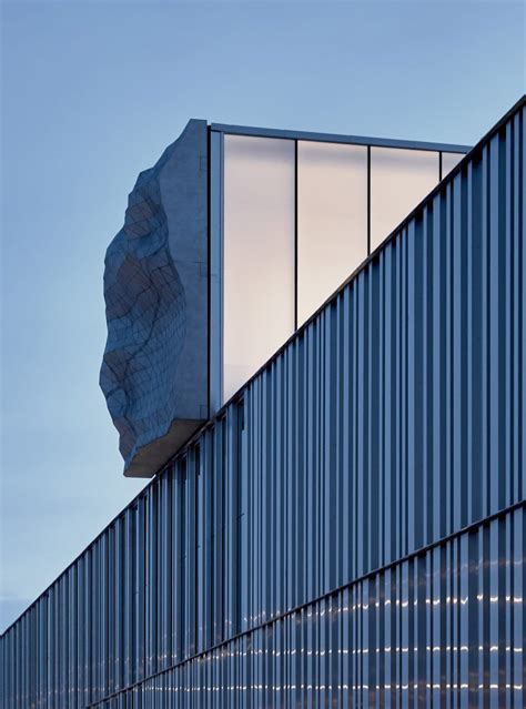 Gh3 Outfits Alberta Bus Garage With Stainless Steel And Sculptural Details