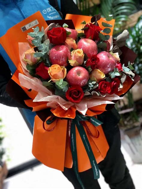 平安夜图片 花束 平安夜图片 文字 伤感说说吧