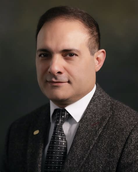 هیئت علمی مدرسه کسب و کار نسل پنج میلان