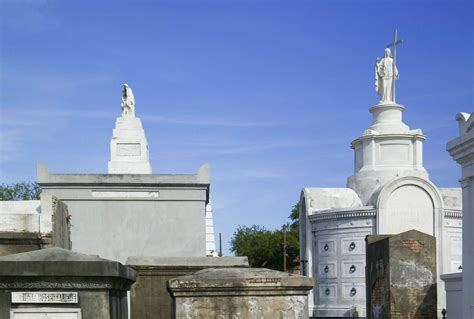 History Of New Orleans Above Ground Cemeteries Nola Dmc