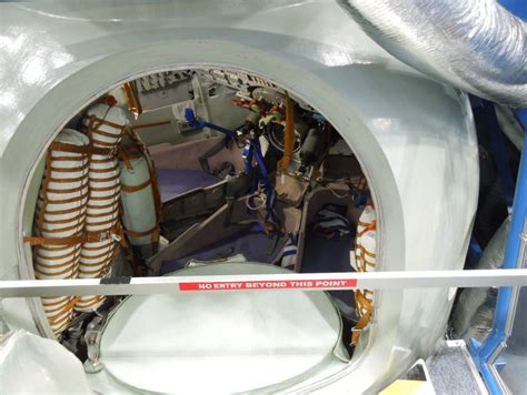 Gait Experiment Using Argos Active Response Gravity Offload System In Nasas Johnson Space