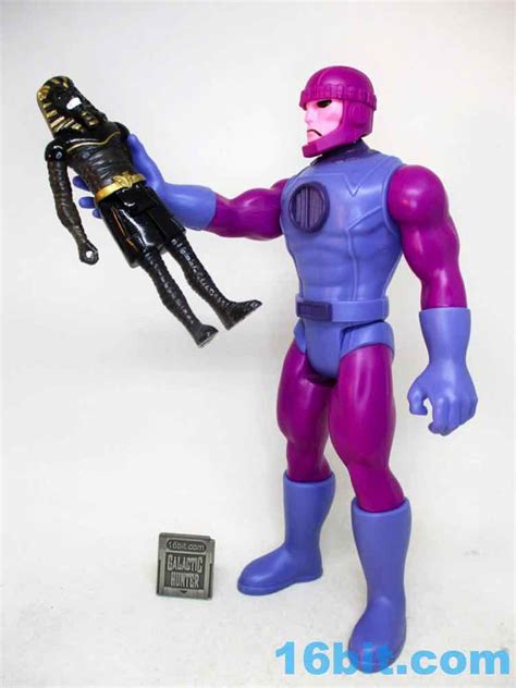 Figure Of The Day Review Hasbro Marvel Legends 375 Sentinel