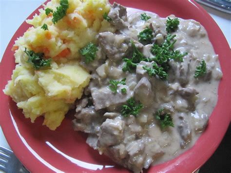 Boeuf Stroganoff Mit Schweinefilet Von Koelkast Chefkoch