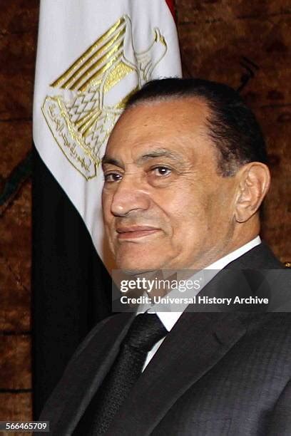 President Hosni Mubarak Photos And Premium High Res Pictures Getty Images