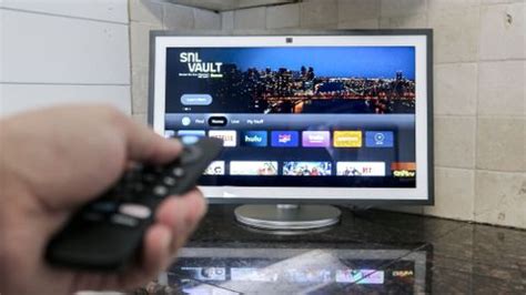 Amazon Echo Show 15 Vs Echo Show 21 Which Wall Mountable Smart Display Should You Buy Tom S