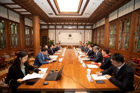 校党委书记邱勇会见香港理工大学校董会主席林大辉一行 清华大学