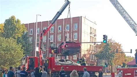 Пожарната в Плевен провежда демонстрация Общество Новини Бг