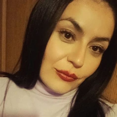 ️ ️ 🎀 𝒞𝒽𝒶𝓂𝓎 🎀 ️ ️ Chamy Ci • Threads Say More