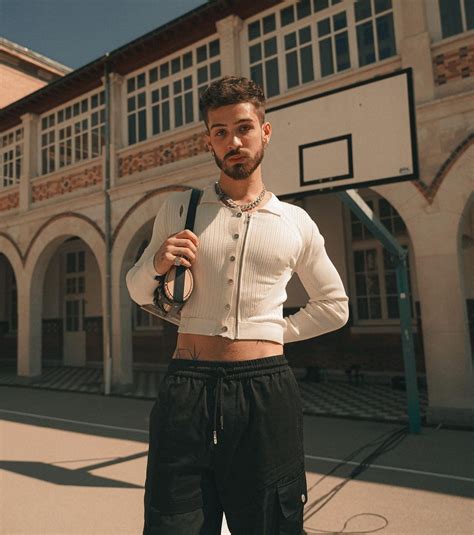 João Guilherme Rebate Críticas Por Usar Cropped