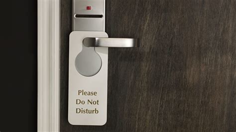 Caesars Palace Not So Praetorian Guards Intimidate DEF CON Goers With Searches Updated Ars