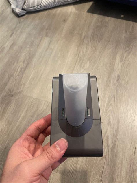 Faulty Original Dyson Battery Tv And Home Appliances Vacuum Cleaner And Housekeeping On Carousell